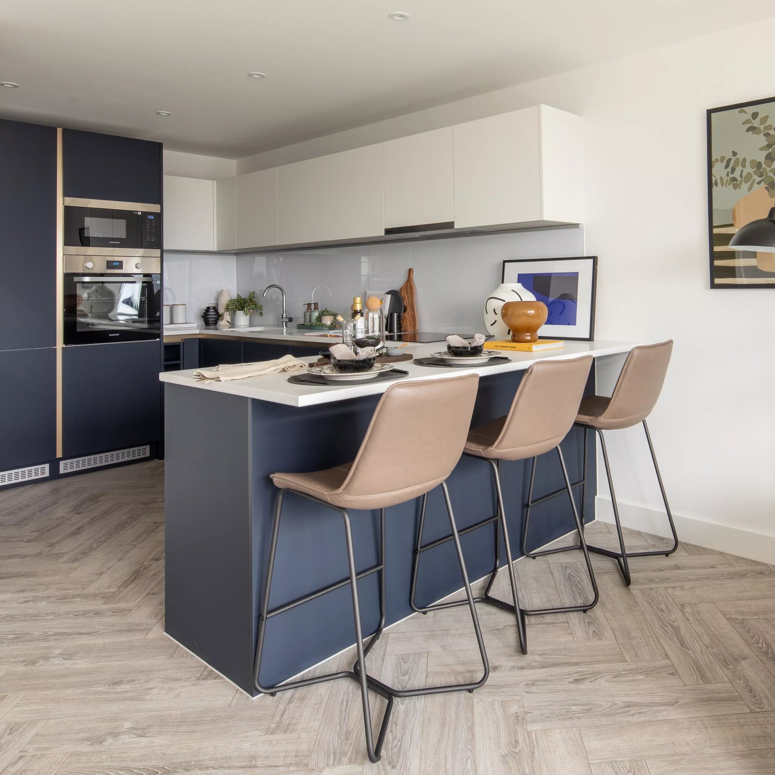 Residential & BTR Dining Room Furniture – LOFT